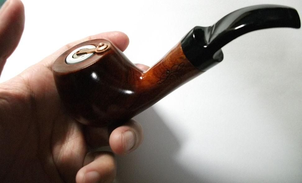 電気タバコのブログ:Jazz Cartopipe （二日目）