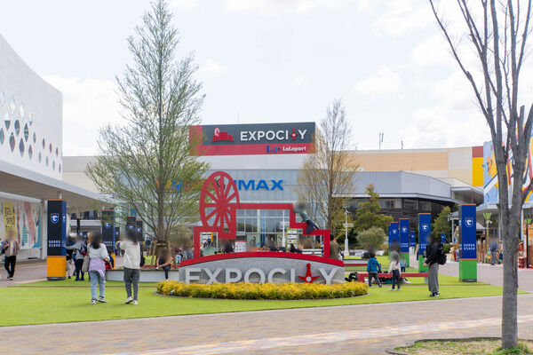 ららぽーとEXPOCITYでアイスを無料配布するみたい。5月9日 : 高槻つーしん