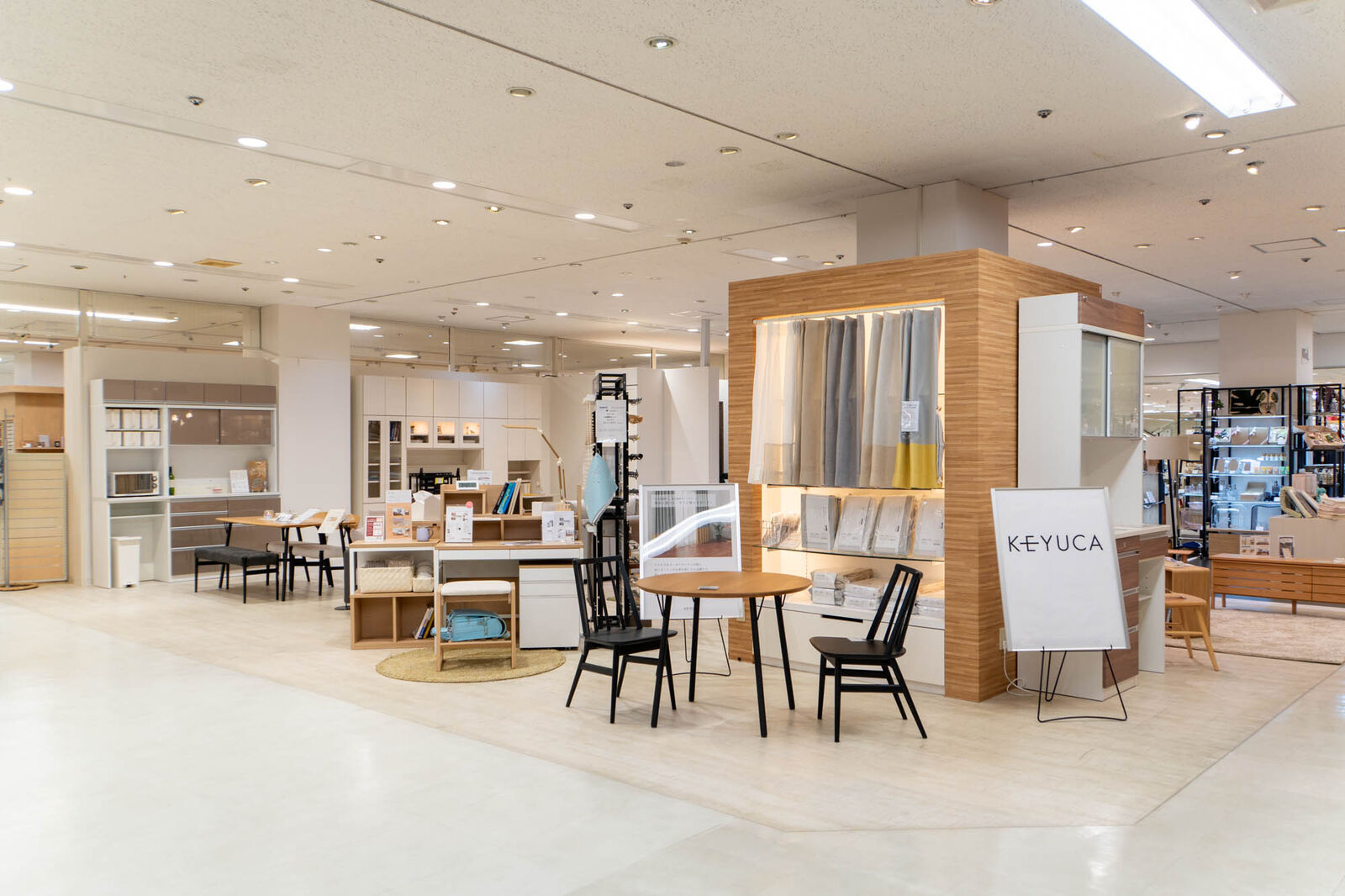 高槻阪急スクエアのインテリアショップ「KEYUCA(ケユカ)」が 高槻阪急スクエアのインテリアショップ「KEYUCA(ケユカ)」が