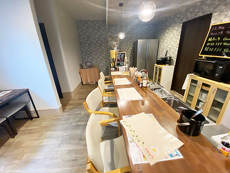 寂びれる一方の上磯駅前を元気に！北斗市「Daisy's Kitchen（デイジーズキッチン）」 : あなたは『おもしろマガジン』