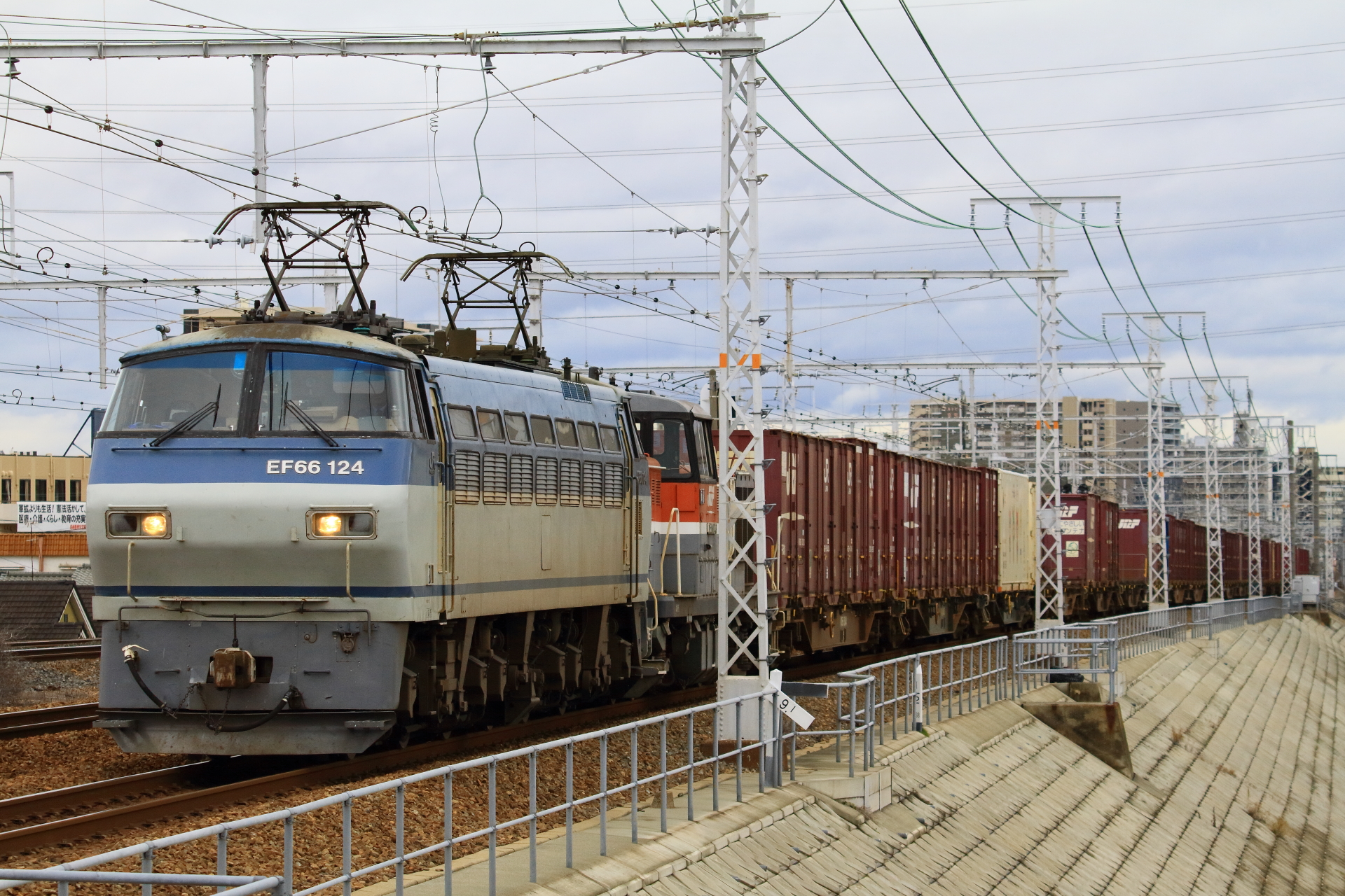 Msykの業務（鉄道）日誌:EF66カモレを見る～その285