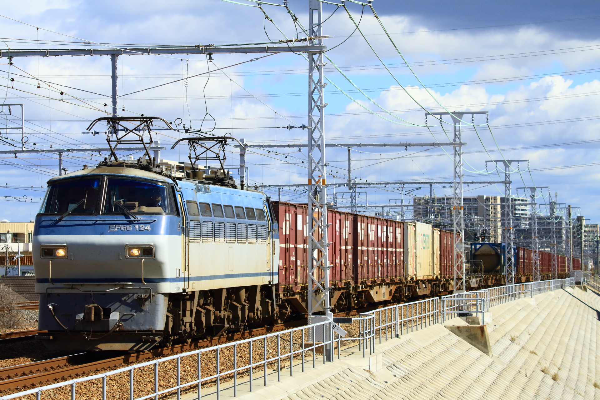 Msykの業務（鉄道）日誌:EF66カモレを見る～その280