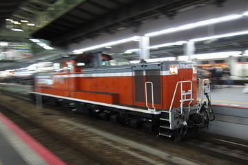 Msykの業務（鉄道）日誌:夜の大阪駅～凸型DD51を見かける～その3
