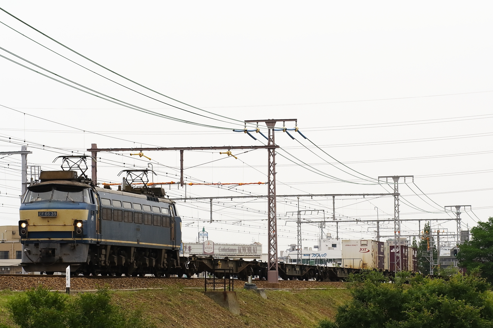 Msykの業務（鉄道）日誌:EF66カモレを見る～その12