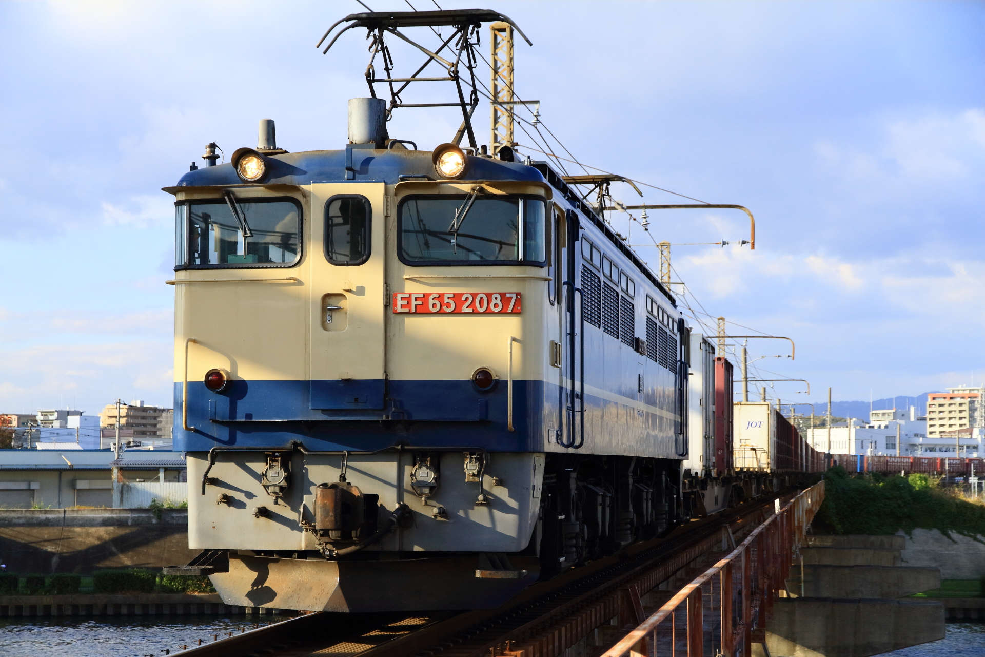 Msykの業務（鉄道）日誌:EF65カモレを見る～その444