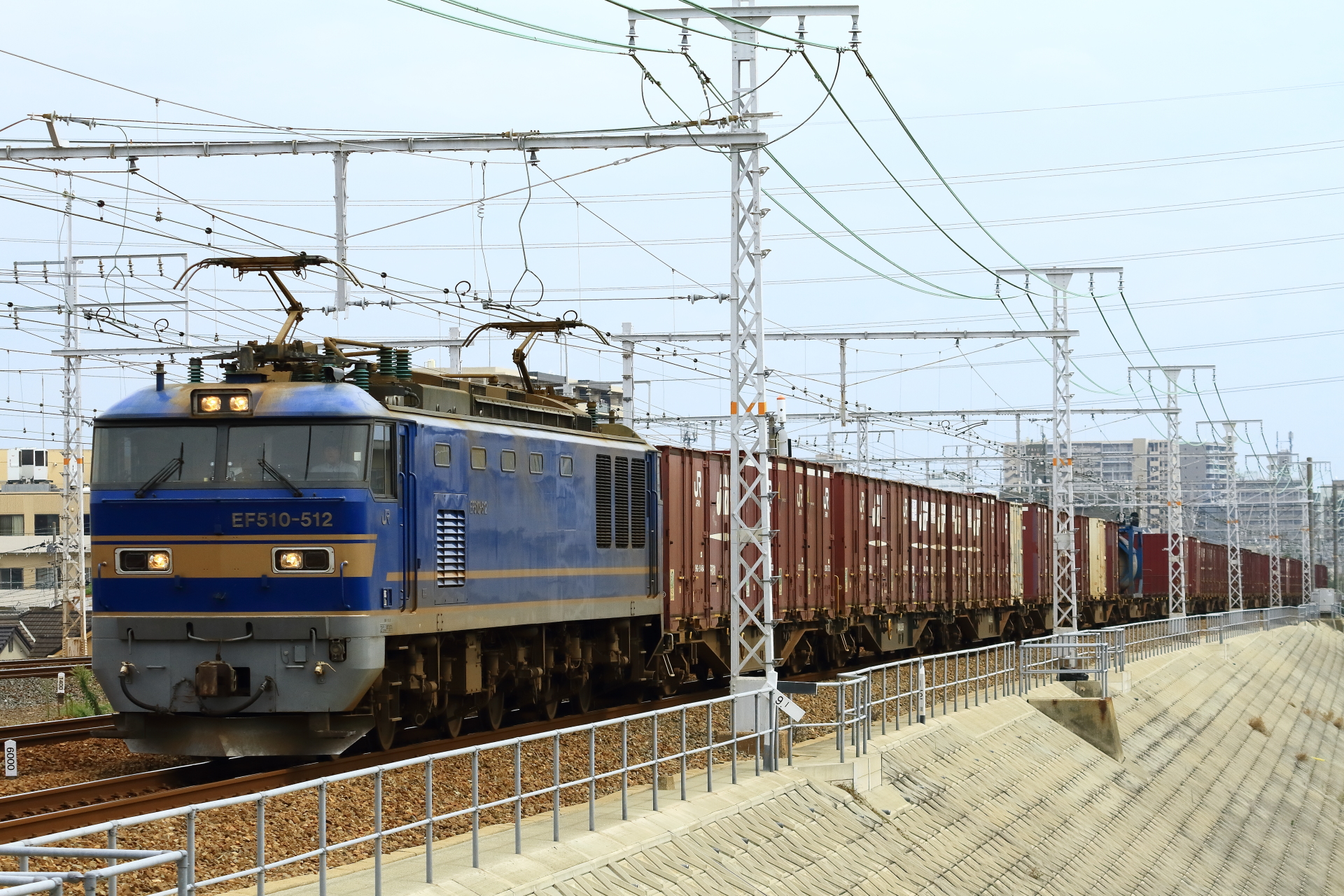 Msykの業務（鉄道）日誌:EF510カモレを見る～その81