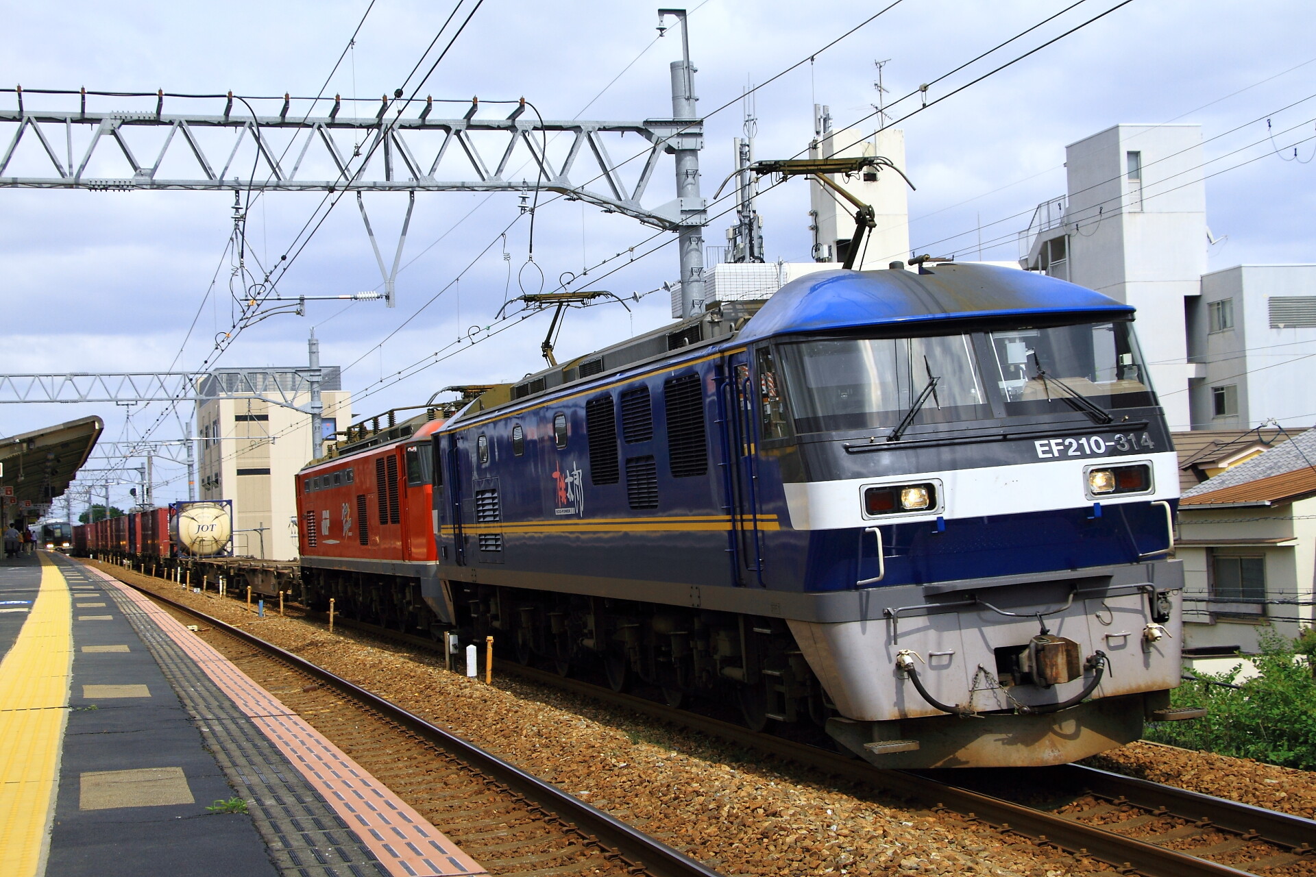 Msykの業務（鉄道）日誌:EF210カモレを見る～その75