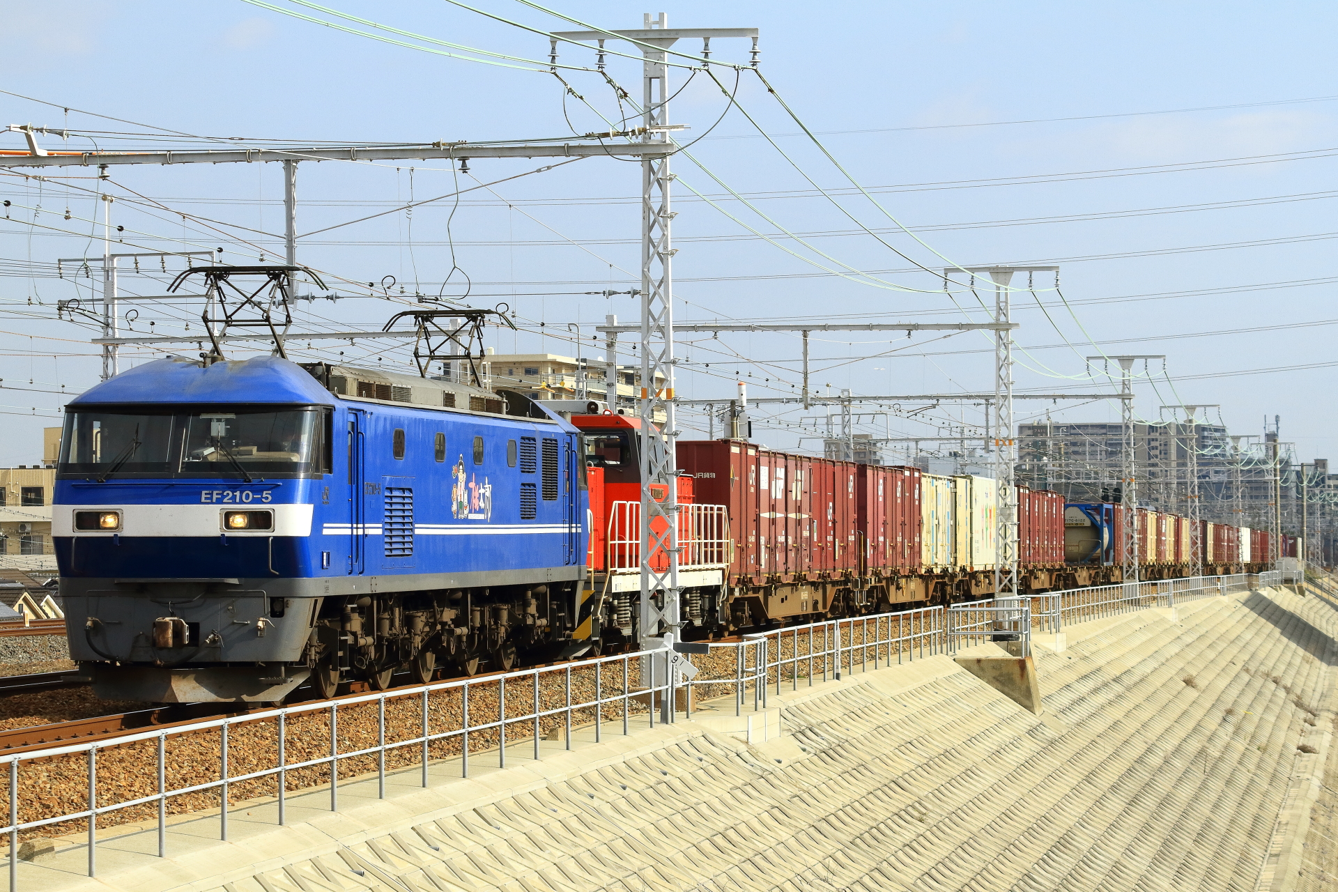 Msykの業務（鉄道）日誌:EF210カモレを見る～その158