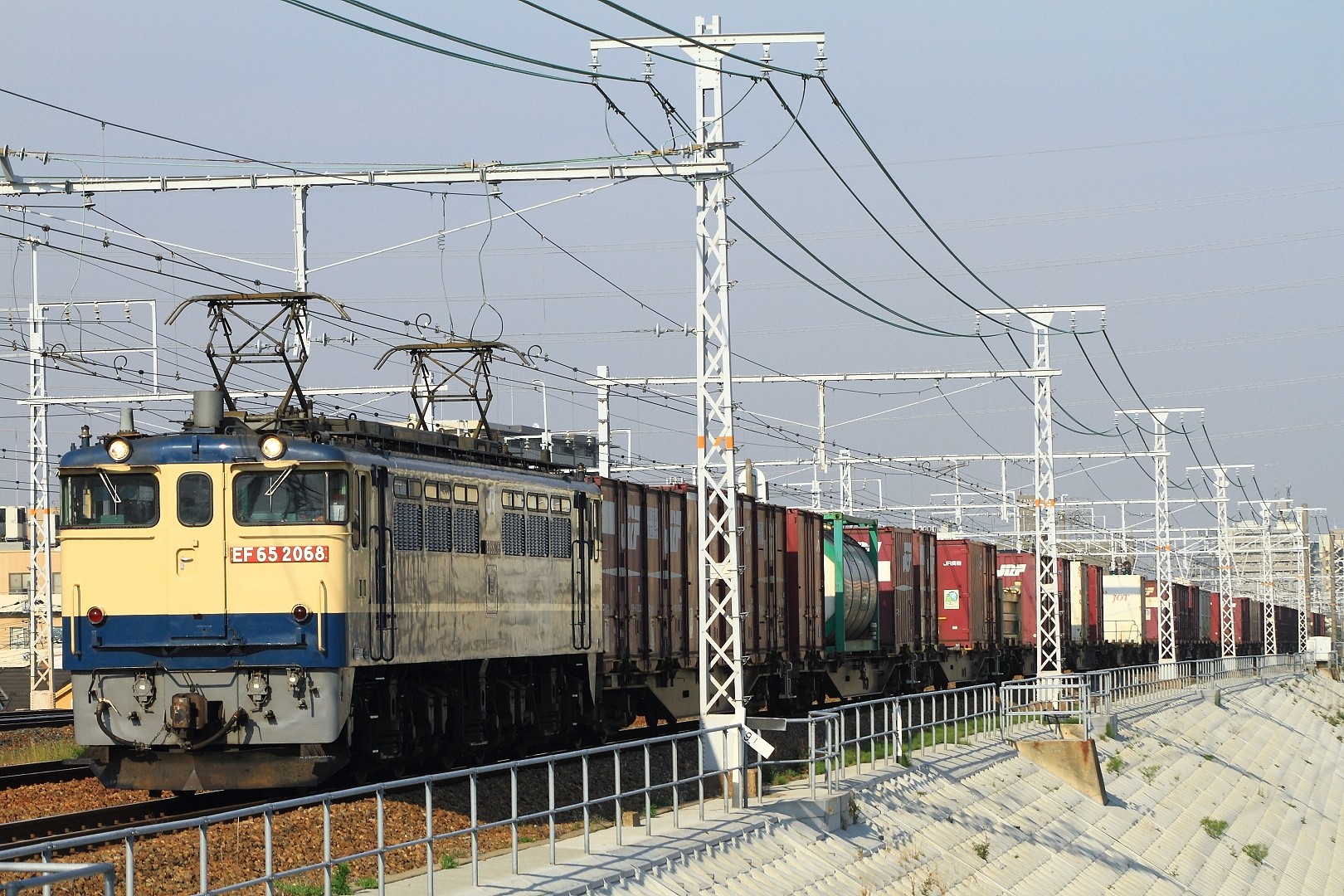 Msykの業務（鉄道）日誌:EF65カモレを見る～その205