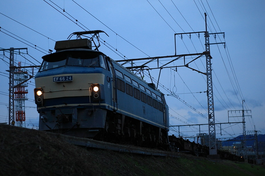 Msykの業務（鉄道）日誌:EF66カモレを見る～その36
