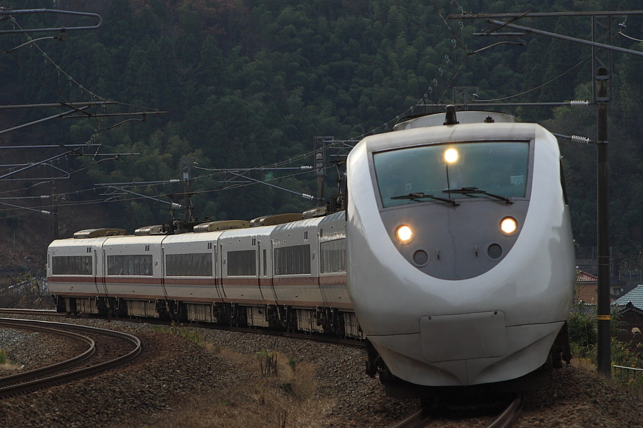 Msykの業務（鉄道）日誌:681系「はくたか」を見る～倶利伽羅にて