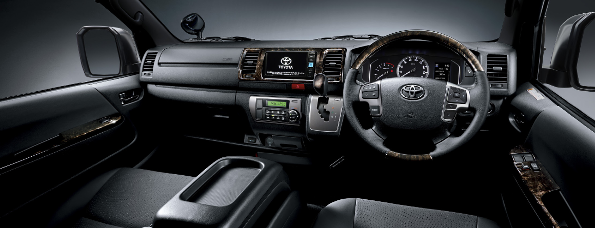 TOYOTA HIACE(2019)をレンタカーで借りる : Computer with Audio/Visual