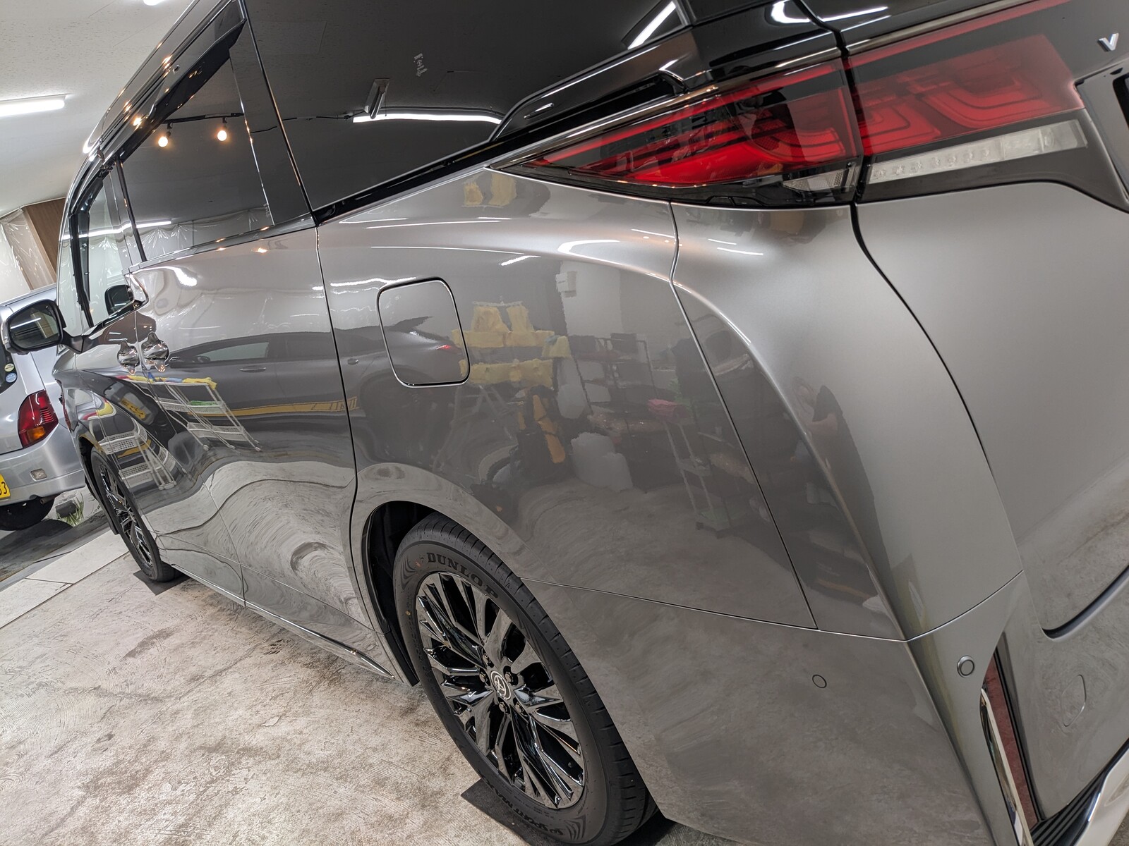 トヨタ ヴェルファイア FEYNLAB CERAMIC ULTRA施工車 : M&T Car Care Factory施工事例