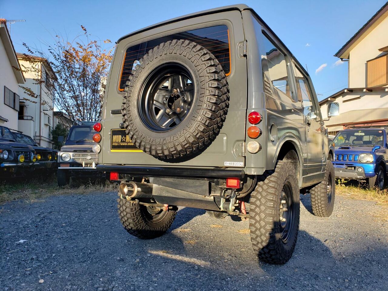 ジムニー専門店 埼玉☆所沢 マッドモービル:5.12.3・JA11／3連テール ・5速！ 買取