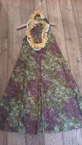 Nakeu Awai(ナケウアヴァイ)さんのワンピース② : MuuMuuMamaのALOHA WEBLOG