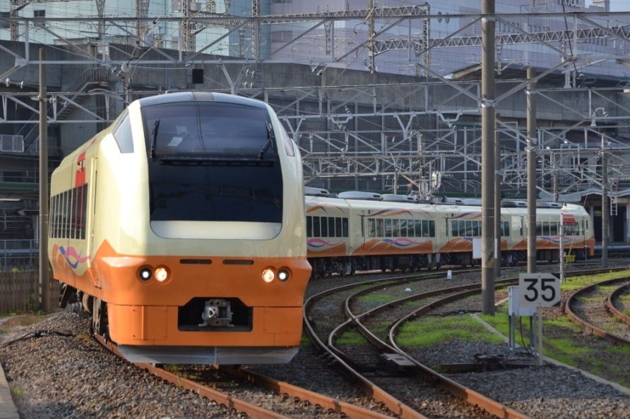 舞‐TeTUⅡ : E653系1000番台U-101編成KY出場（2013/6/25）