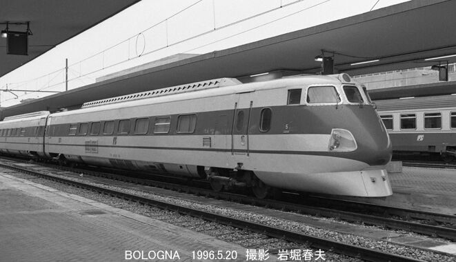 イタリア国鉄 ETR450 : 鉄道写真家 岩堀春夫のblog2