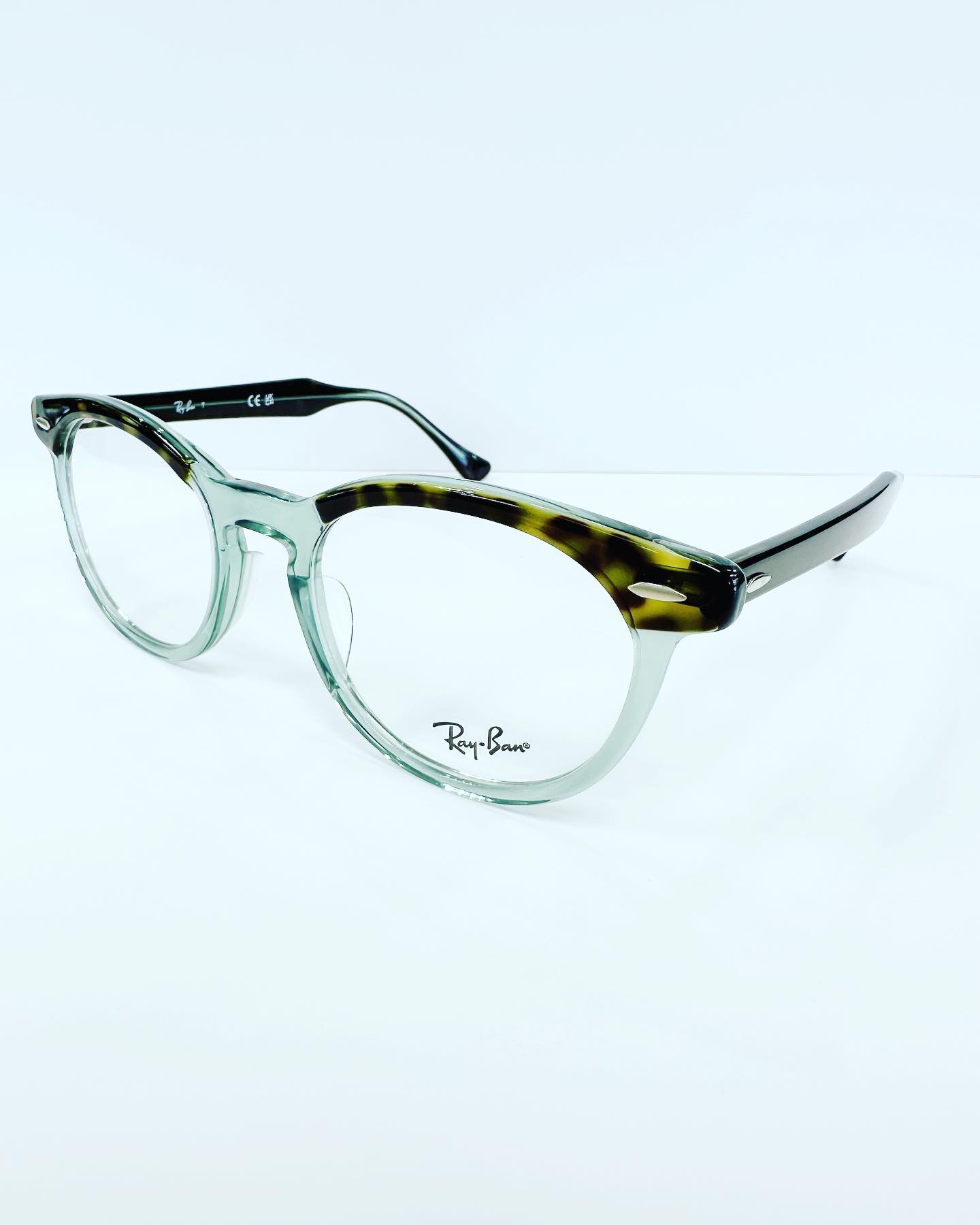 Ray-Ban、60年代のカウンターカルチャーにインスピレーションを得たタイムレスなデザイン 『Eagle Eye(イーグルアイ ...