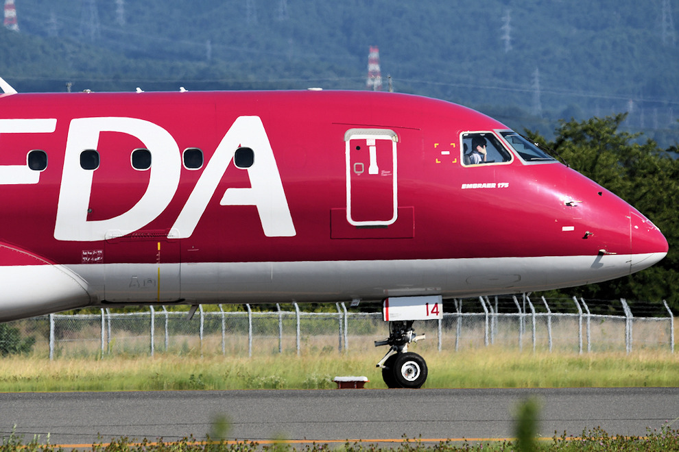 Wing works -2nd Stage-:FDA Embraer ERJ-170-200 JA14FJ【3】(2024.8.12)