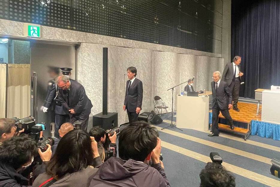 【ENCOUNT】10時間23分、前代未聞の超ロング会見…フジ役員が全力で守った87歳日枝久氏と幹部社員A氏: なんじぇいスタジアム＠なんJまとめ