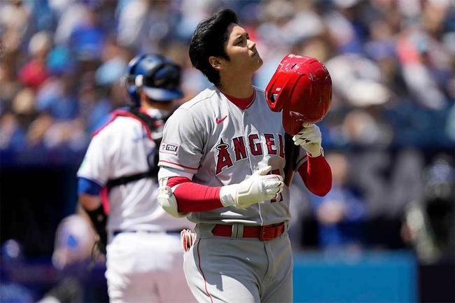 【MLB】大谷翔平 “避けられまくり”で意見様々 「申告敬遠に何かルールを設けるべき」「馬鹿げている」: なんじぇいスタジアム＠なんJまとめ