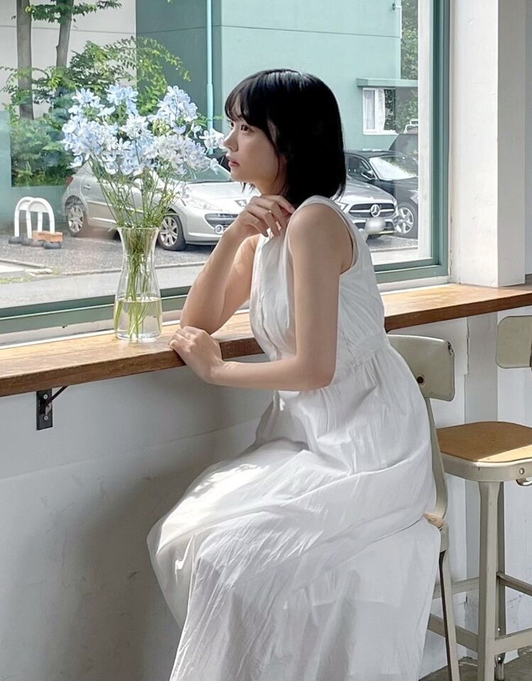 【川﨑桜/中西アルノ】神社【BOMB 2023年9月号 2023/8/9発売】 : 乃木坂方丈記