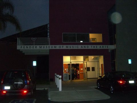 NetHeroの「今は昔」 : Lee Zimmer@Fender Museum in Corona, CA./ Live