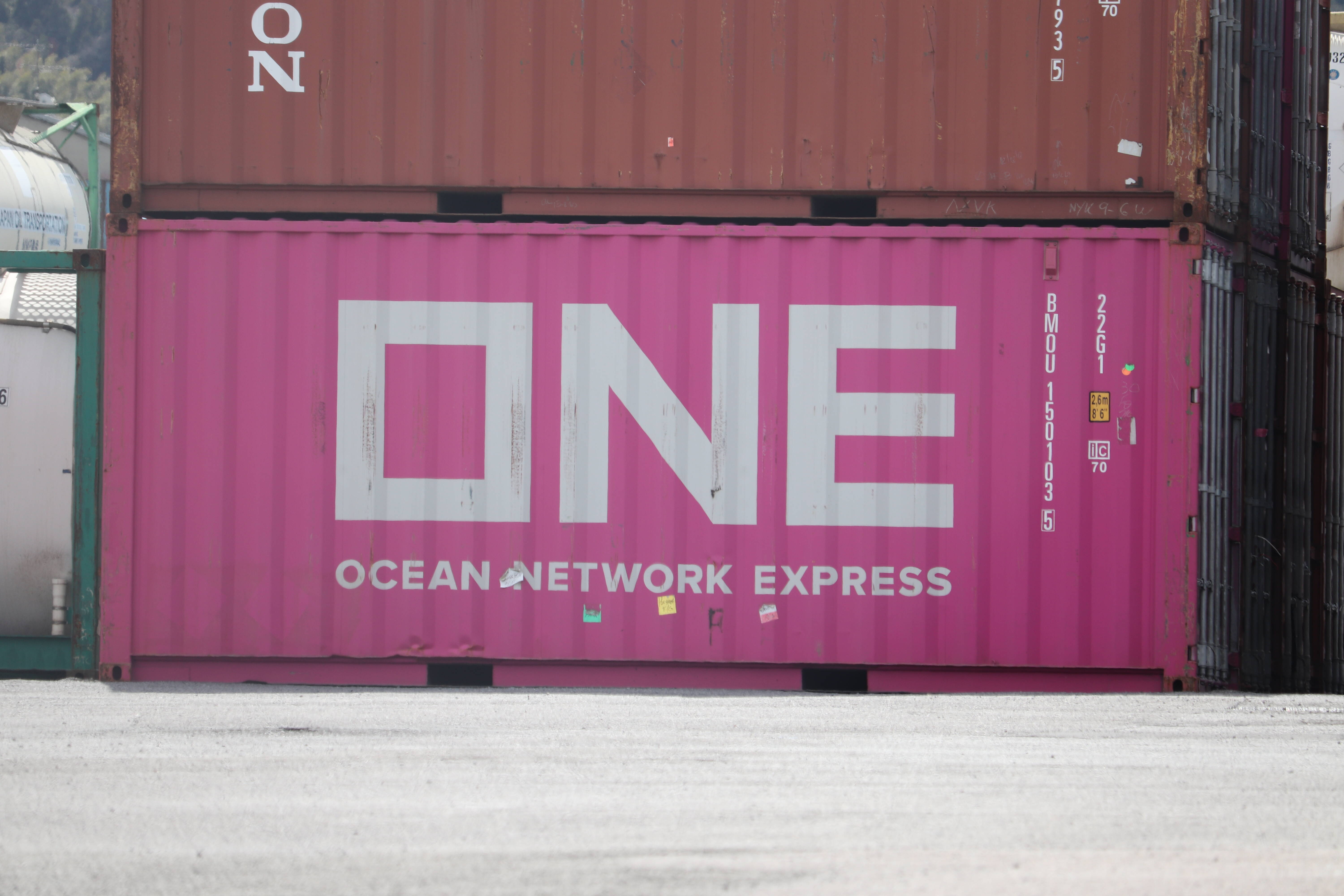 BMOU 150103 5 : new_ilya's Container Archives