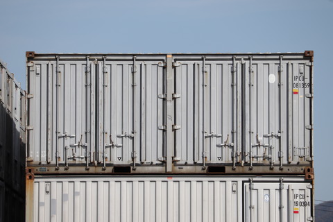 IPCU-081359 : new_ilya's Container Archives