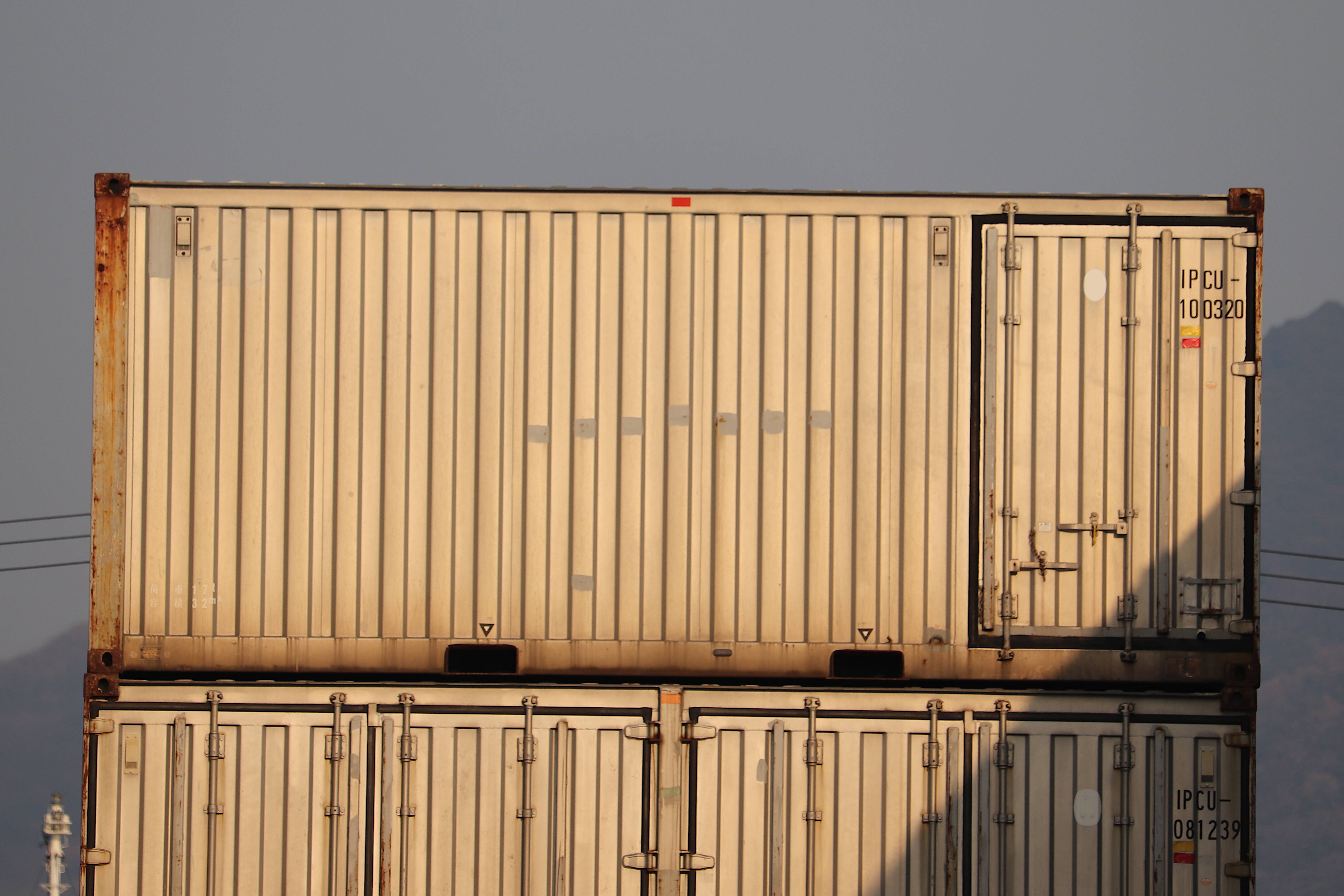 IPCU-100320 : new_ilya's Container Archives