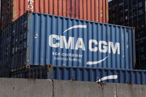 CMAU 068073 0 : new_ilya's Container Archives