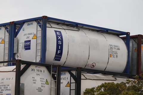 EXFU 556605 3 : new_ilya's Container Archives