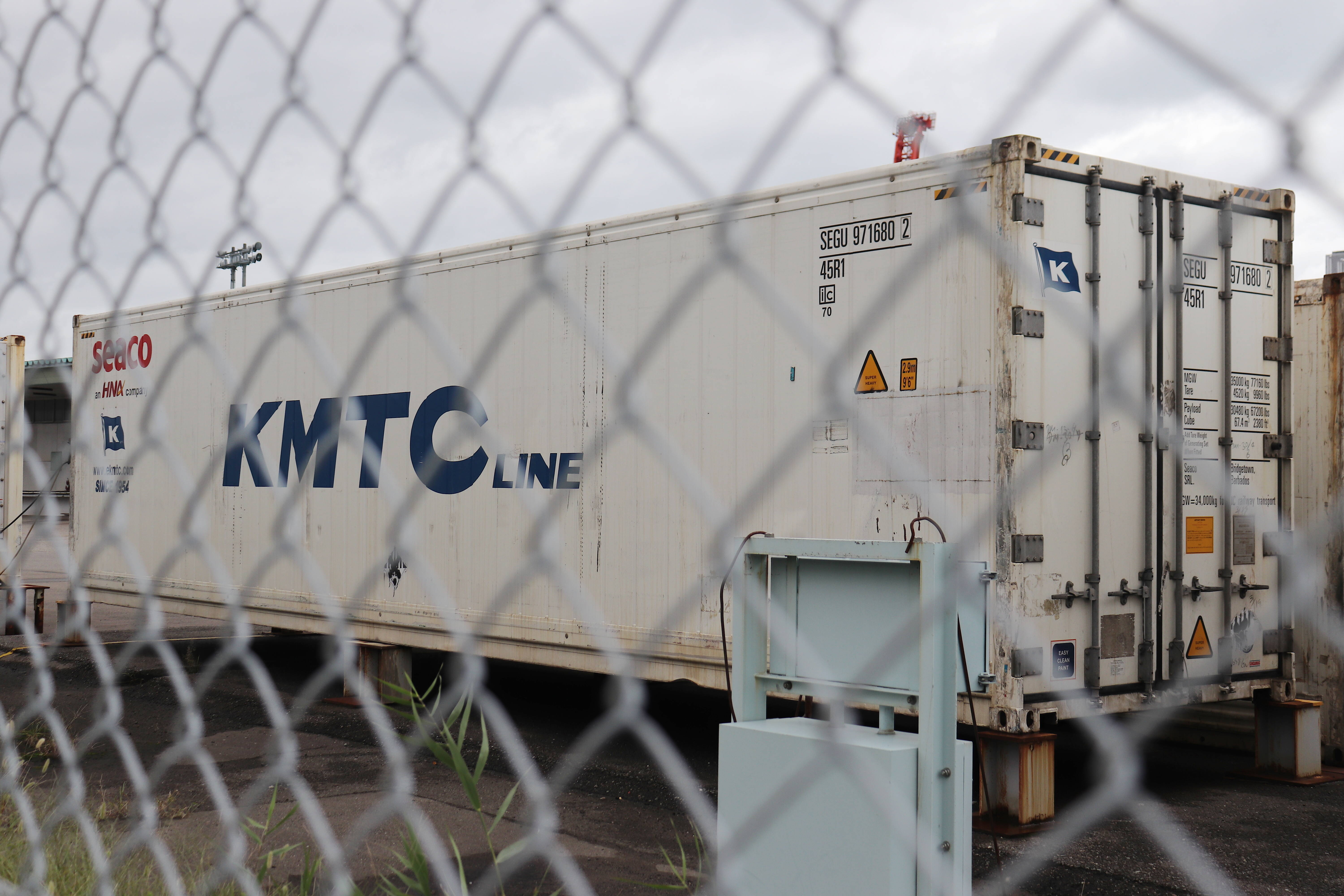 SEGU 971680 2 : new_ilya's Container Archives