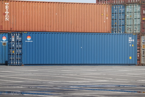 SKHU 890109 8 : new_ilya's Container Archives
