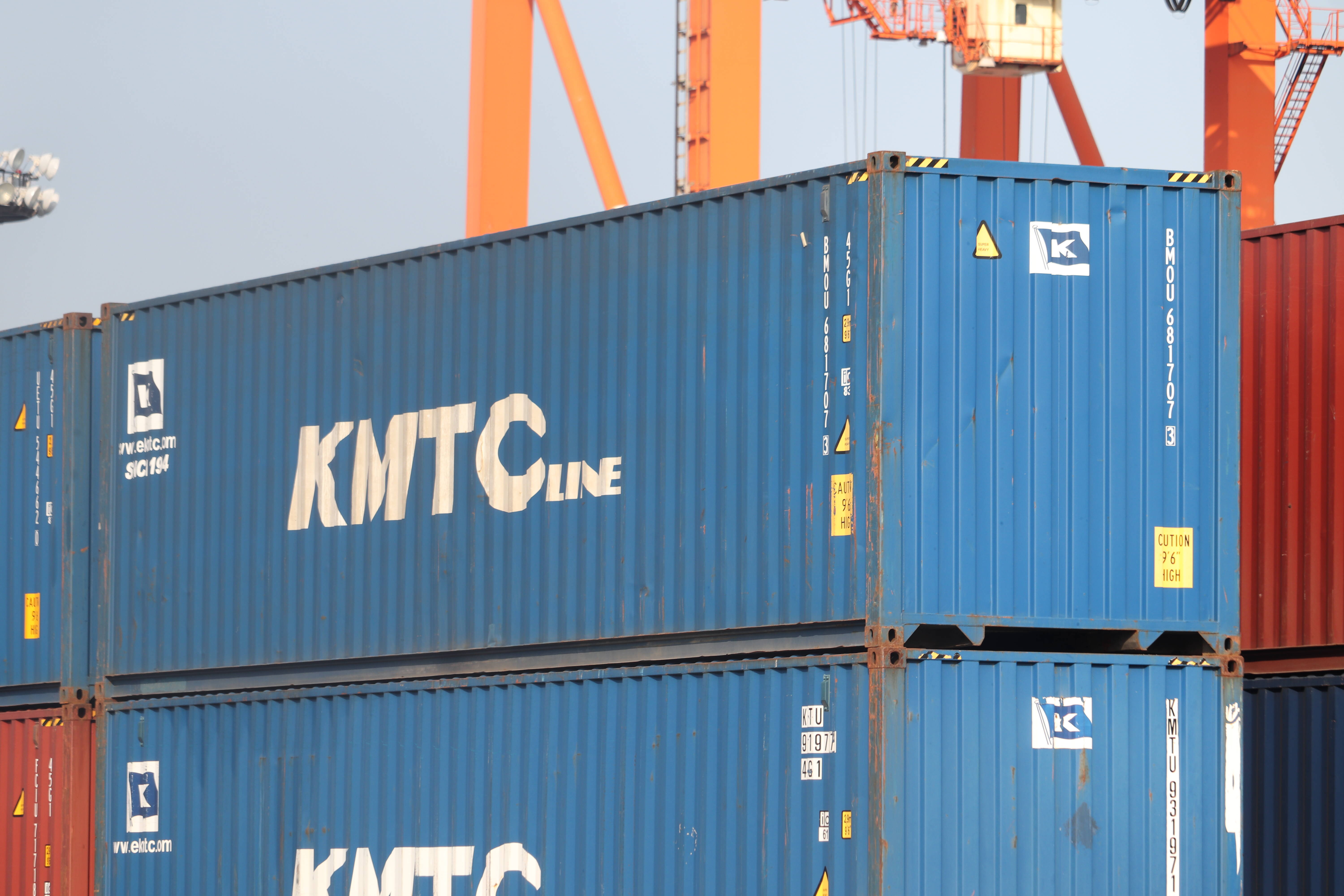 BMOU 681707 3 : new_ilya's Container Archives