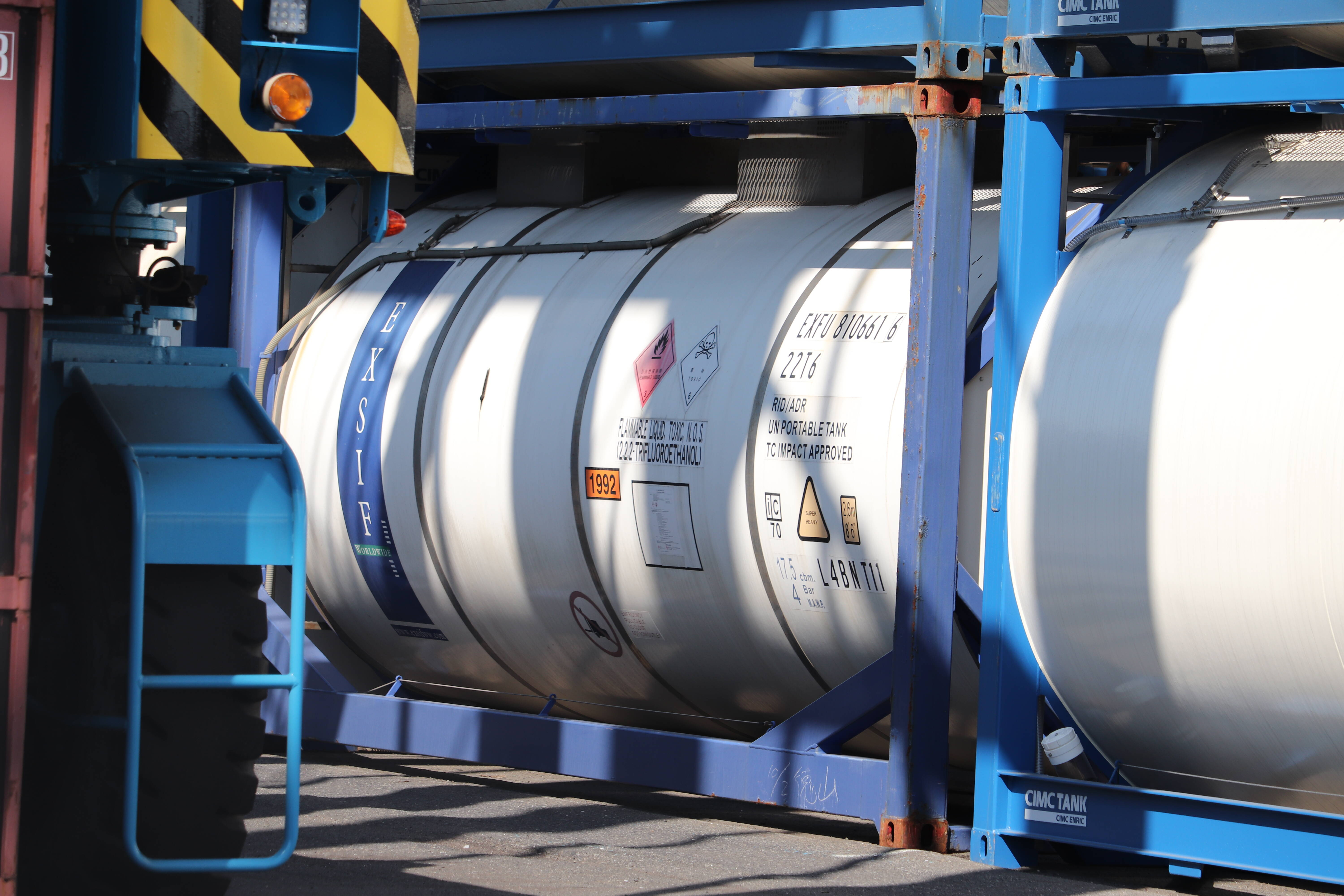 EXFU 810661 6 : new_ilya's Container Archives