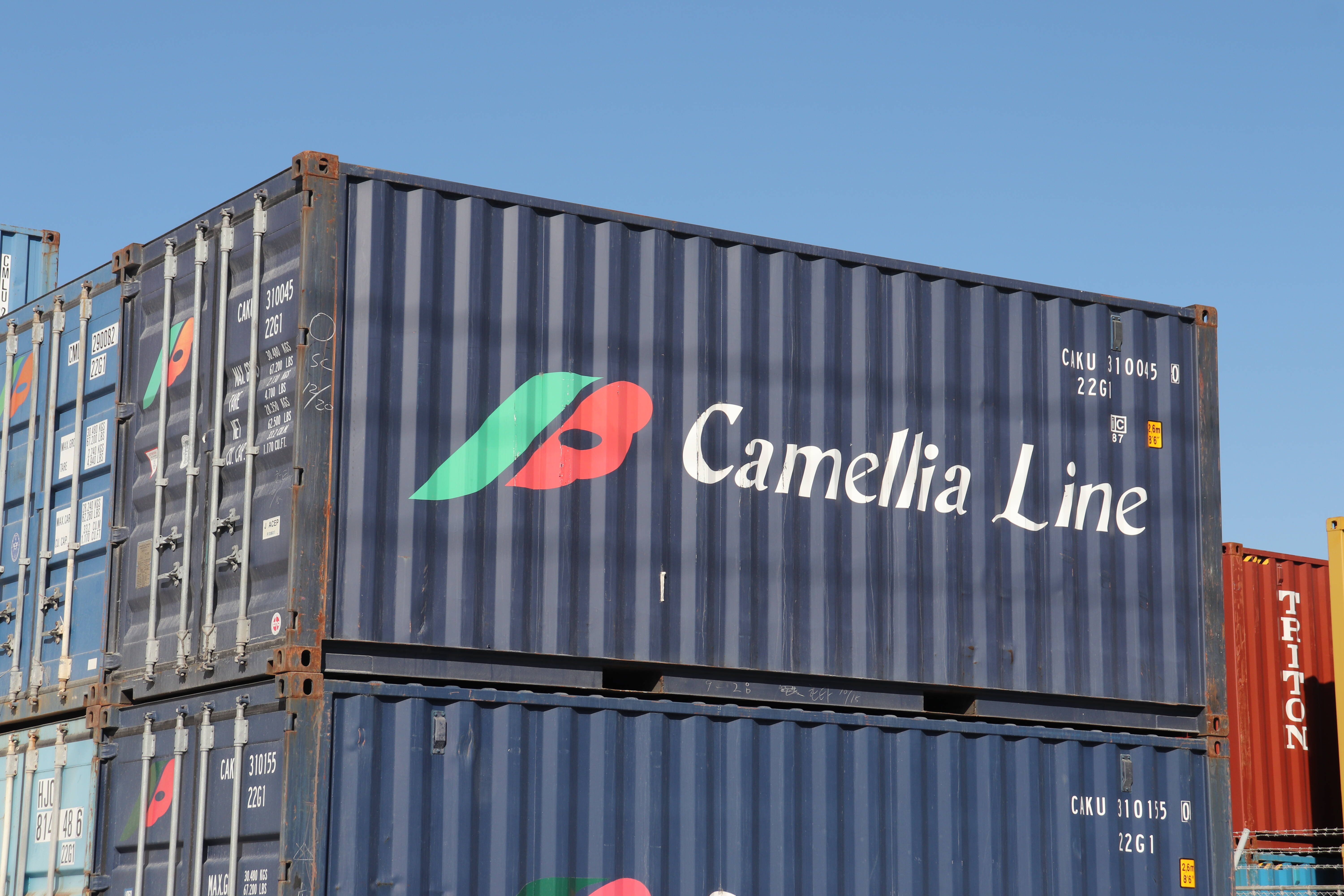 CAKU 310045 0 : new_ilya's Container Archives