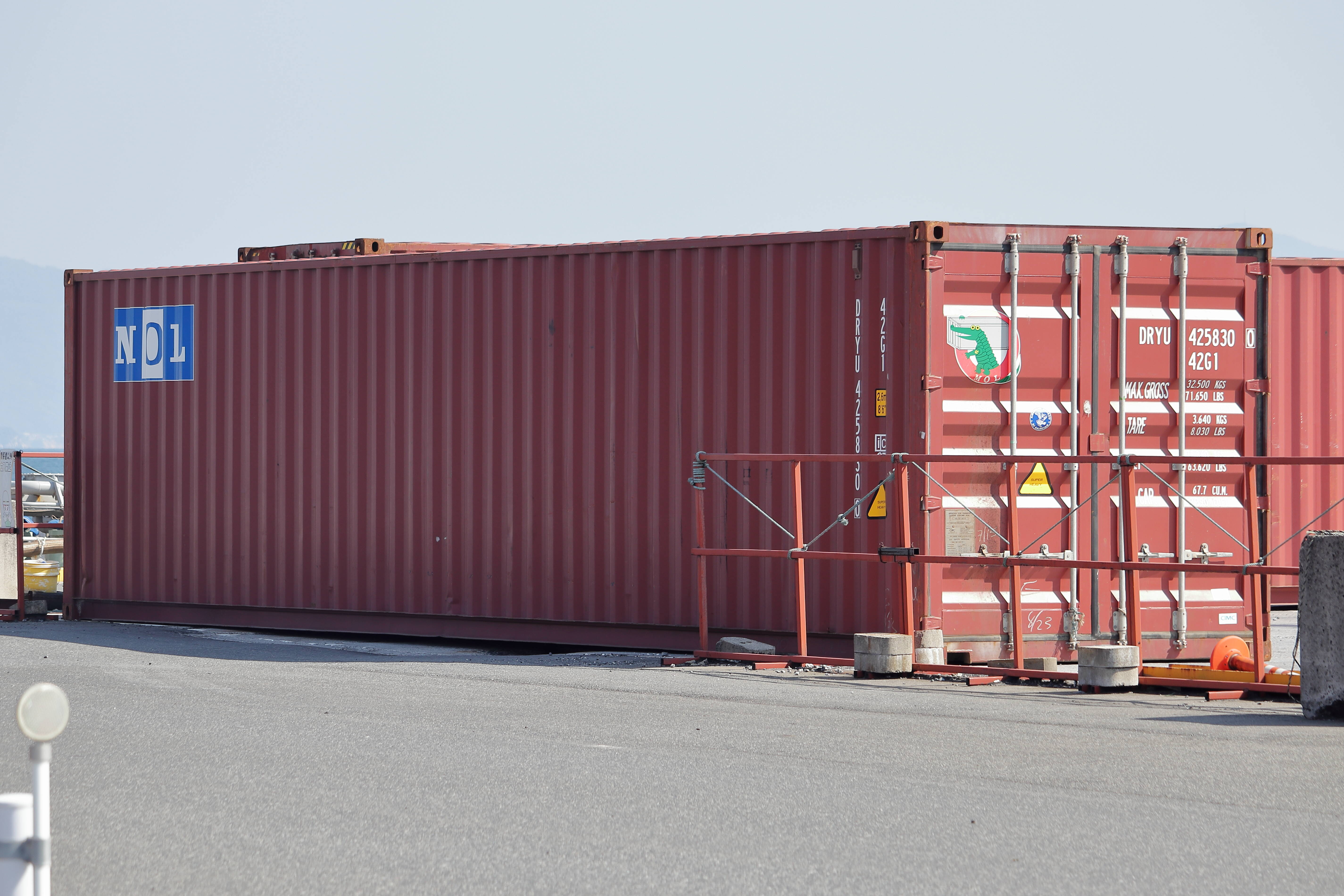 DRYU 425830 0 : new_ilya's Container Archives