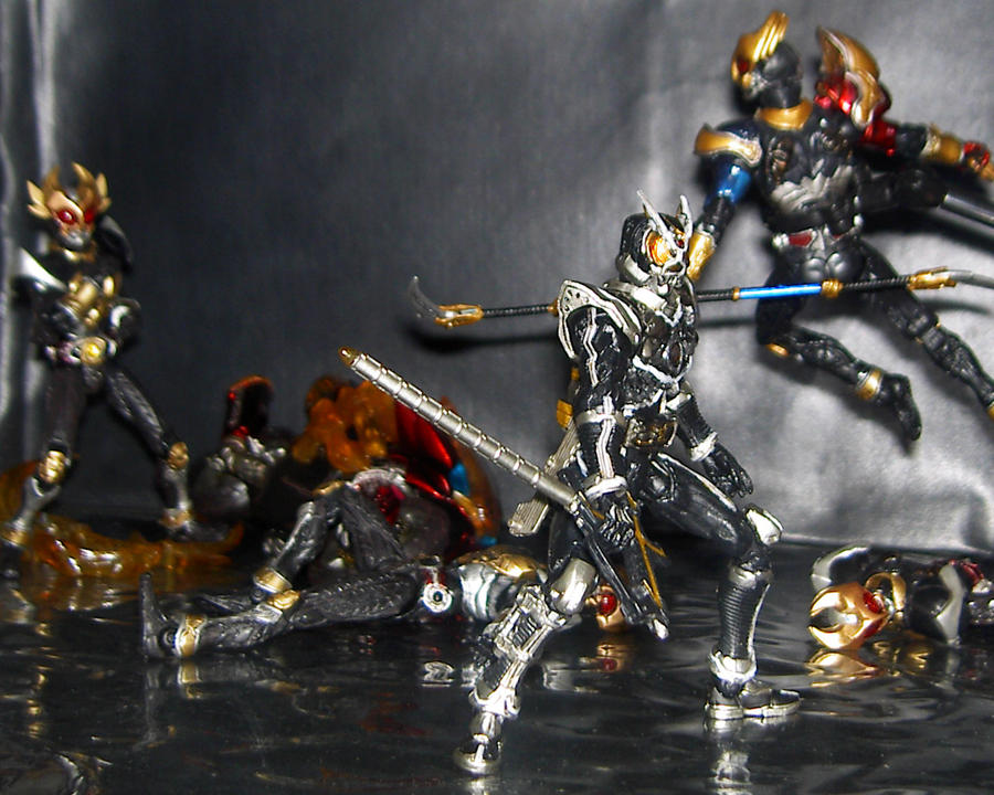 ライダー戦闘数値比較改 : S.I.C.極魂改造/カイザブレイクフォーム