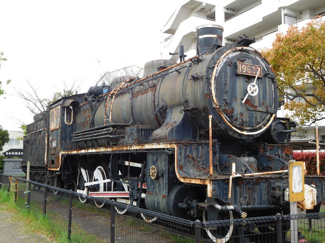 若松駅前の9600形19633号機、展示終了へ : こんでじ快速の最長片道切符旅