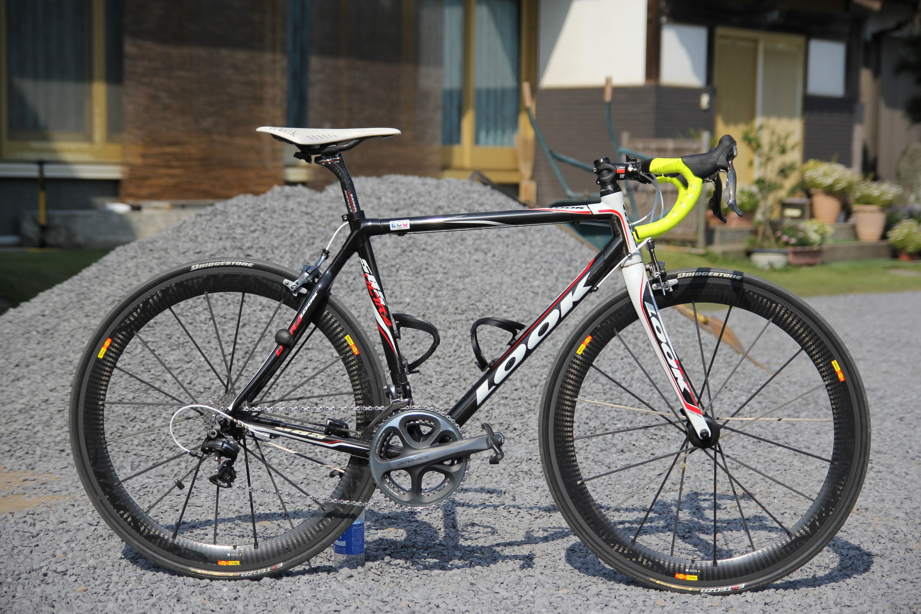 LOOK 585 ULTRA : OKBLOG