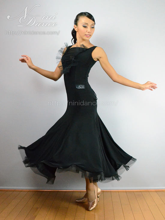 社交ダンスウェアNiniDance:SP042胸元シースルーシャーリングとフリルのモダンドレス