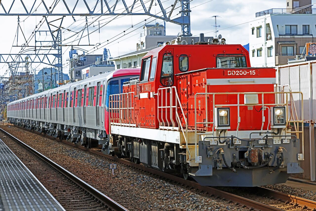 東京都交通局 12-600形第89編成 甲種輸送 JR貨物 DD200-15号機牽引 : 鐵道写真公開所 参号機