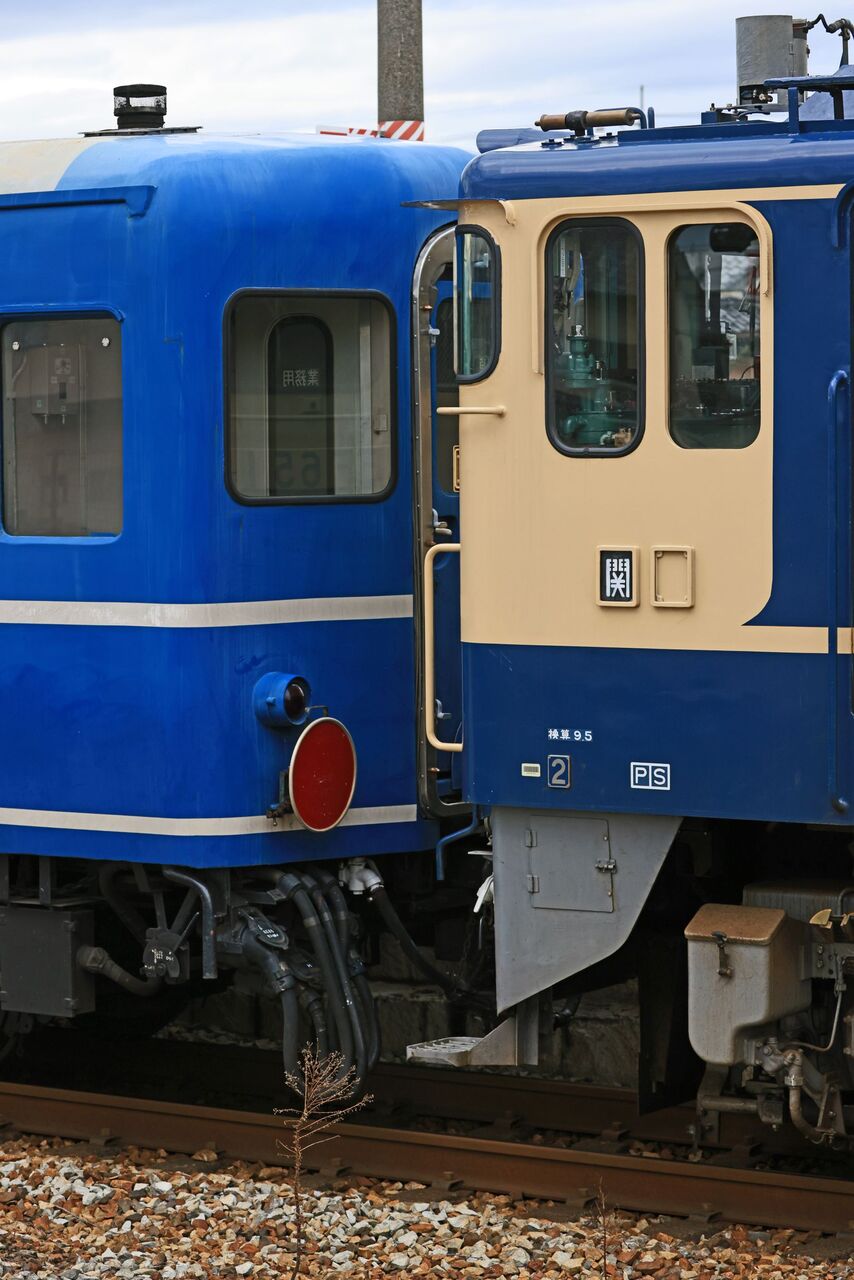 JR西日本 EF65-1133号機＋12系客車5B＋DE10-1151号機「試運転」 : 鐵道写真公開所 参号機