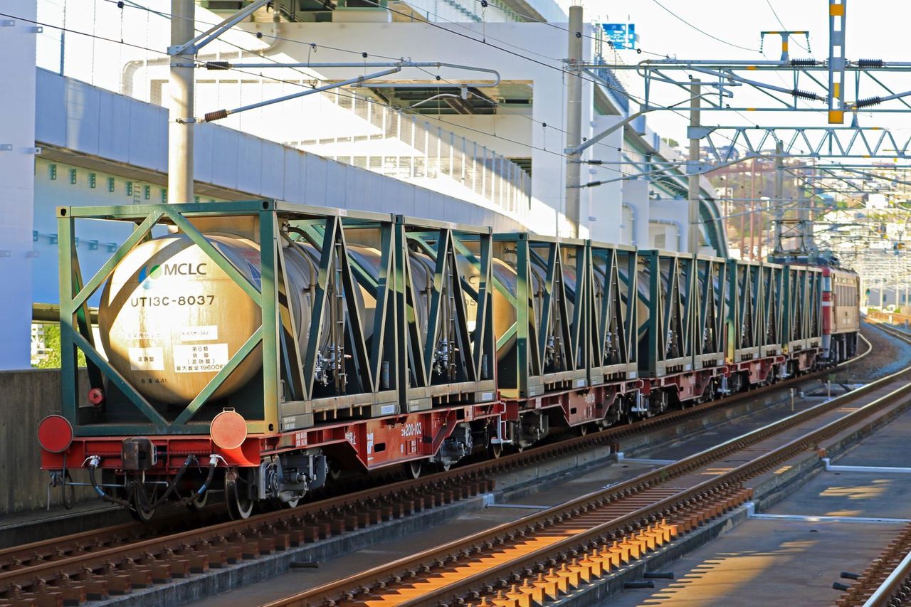 JR貨物 ED76-81号機＋コキ200 : 鐵道写真公開所 参号機