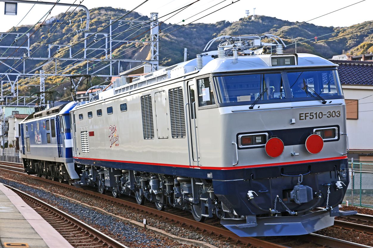 JR貨物 EF510-303号機 甲種輸送 EF210-11号機牽引＠須磨駅 : 鐵道写真公開所 参号機