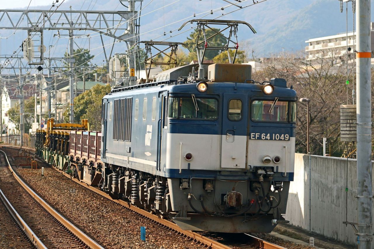JR貨物 EF64-1049号機 広島更新色 : 鐵道写真公開所 参号機