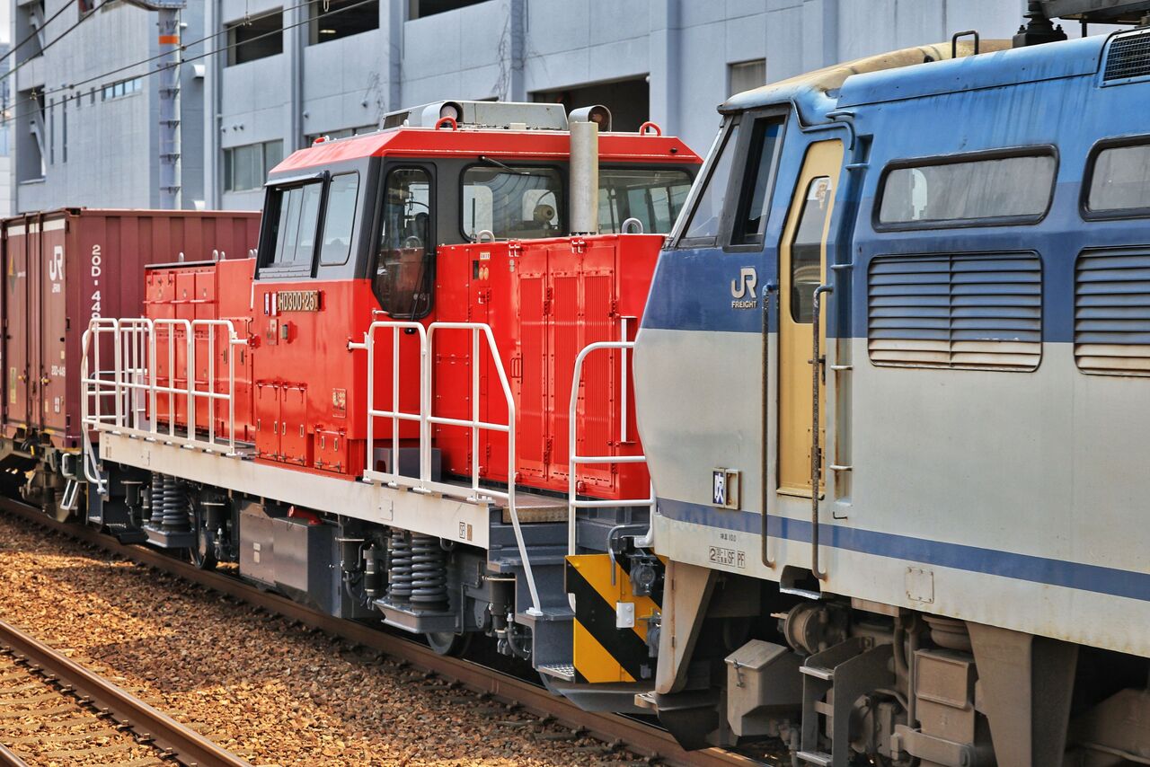 JR貨物 EF66-127号機＋HD300-25号機 無動力回送 : 鐵道写真公開所 参号機
