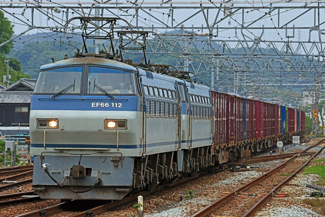 JR貨物 EF66-112号機＋無動EF66-109号機 : 鐵道写真公開所 参号機
