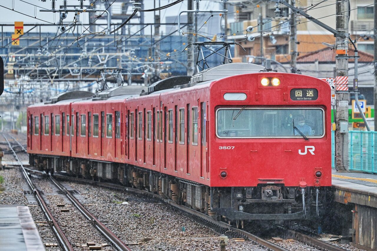 JR西日本 103系3500番台 BH7＋BH5編成 増結編成回送 : 鐵道写真公開所 参号機